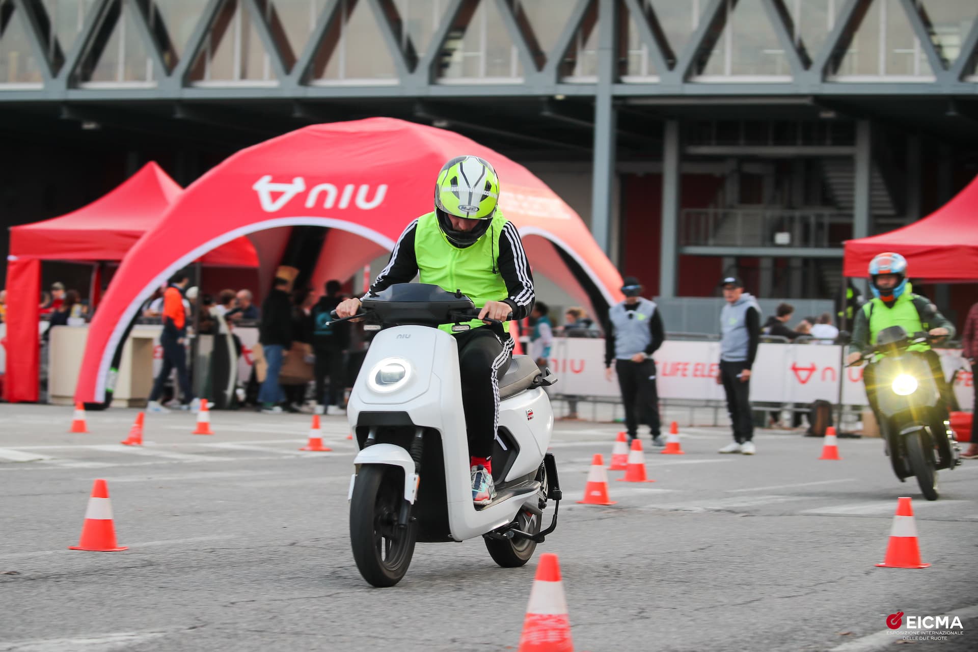 EICMA 2022 - e-mobility piazzale esterno - EICMA