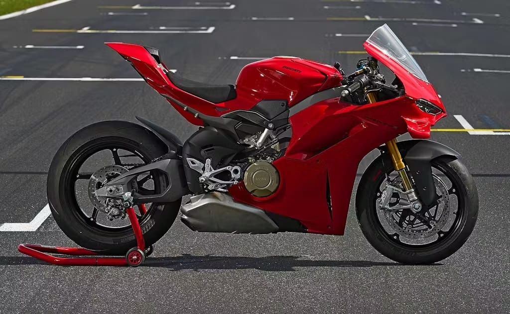 Ducati Panigale V4S 2025, the renewed superbike - EICMA